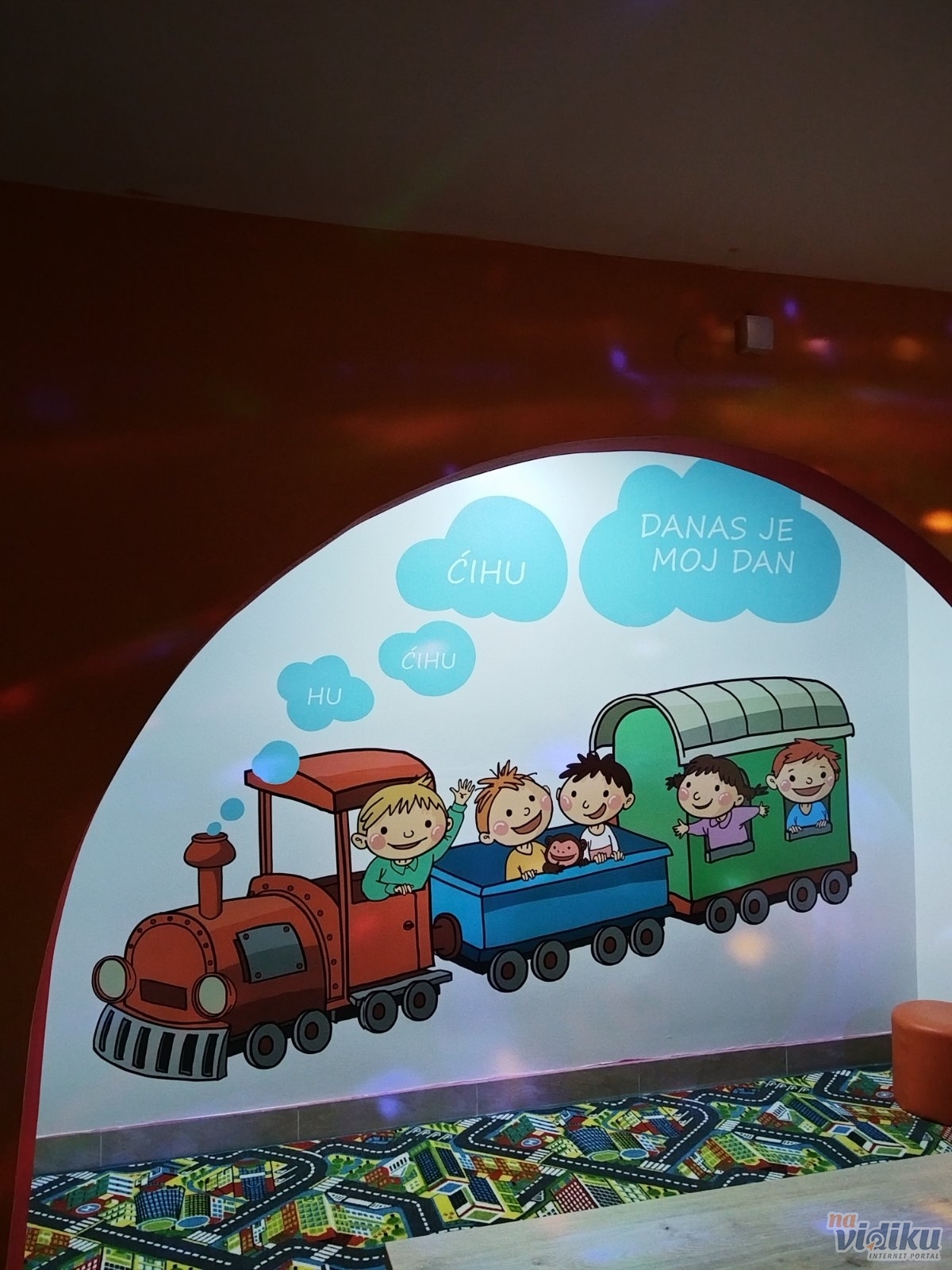 Proslave decijih rodjendana, Decija rodjendaonica Voz slike