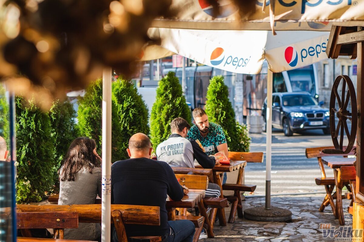 Stepin vajat, Vojvode Stepe 2l, Beograd, 011/ 246 0564