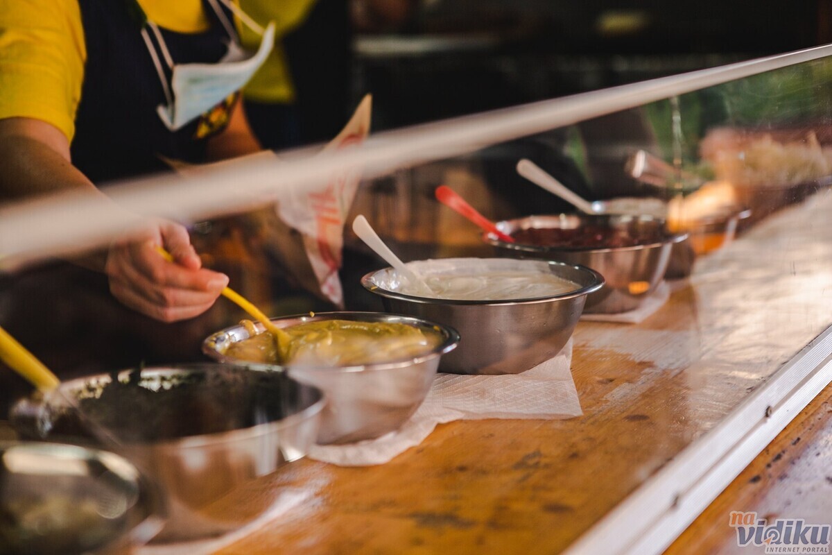 Stepin vajat, Vojvode Stepe 2l, Beograd, 011/ 246 0564