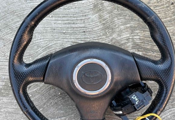 Toyota Rav 4 volan air bag spulna - Auto delovi 2M, Šabac